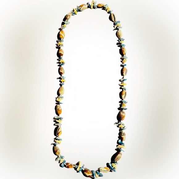 Jewelry | Vintage Bahamas Seashell Necklace | Poshmark